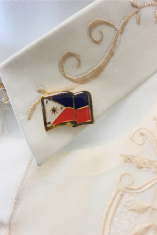 Filipino Flag Lapel Pin – CMC Boutique LV